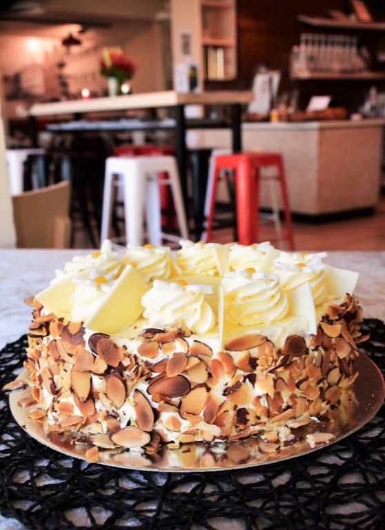 LEMON MADEIRA CAKE - Copenhagen Bakery